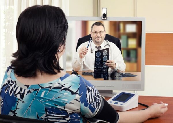 How Remote Patient Monitoring Enhances Telehealth - RemetricHealth